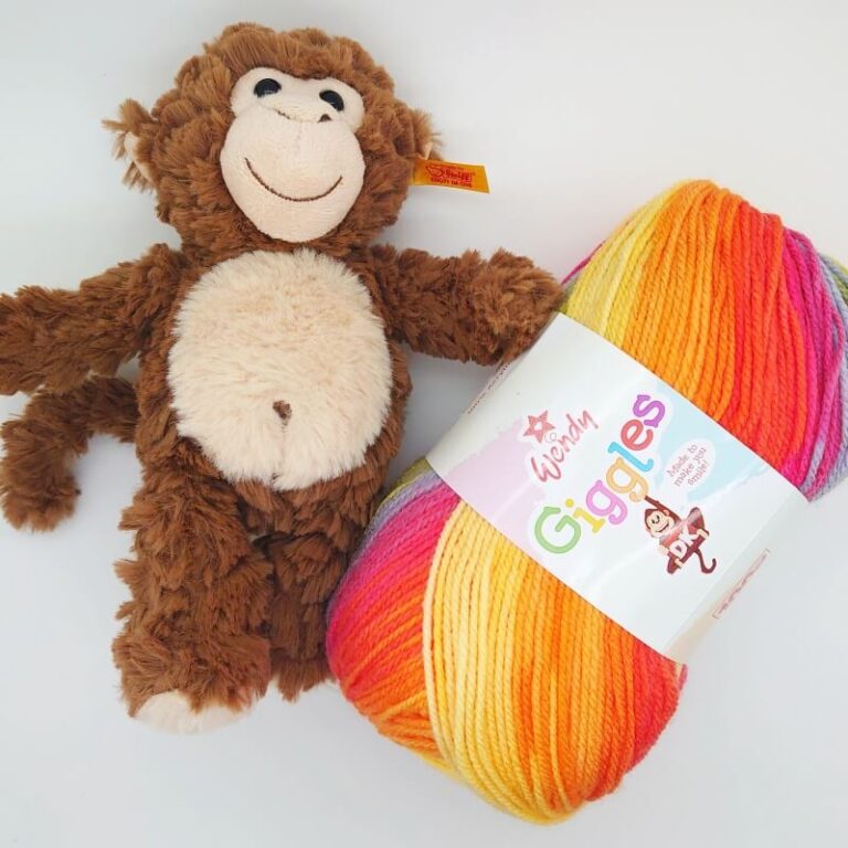 Giggles DK 100g - The Cheap Shop Tiptree